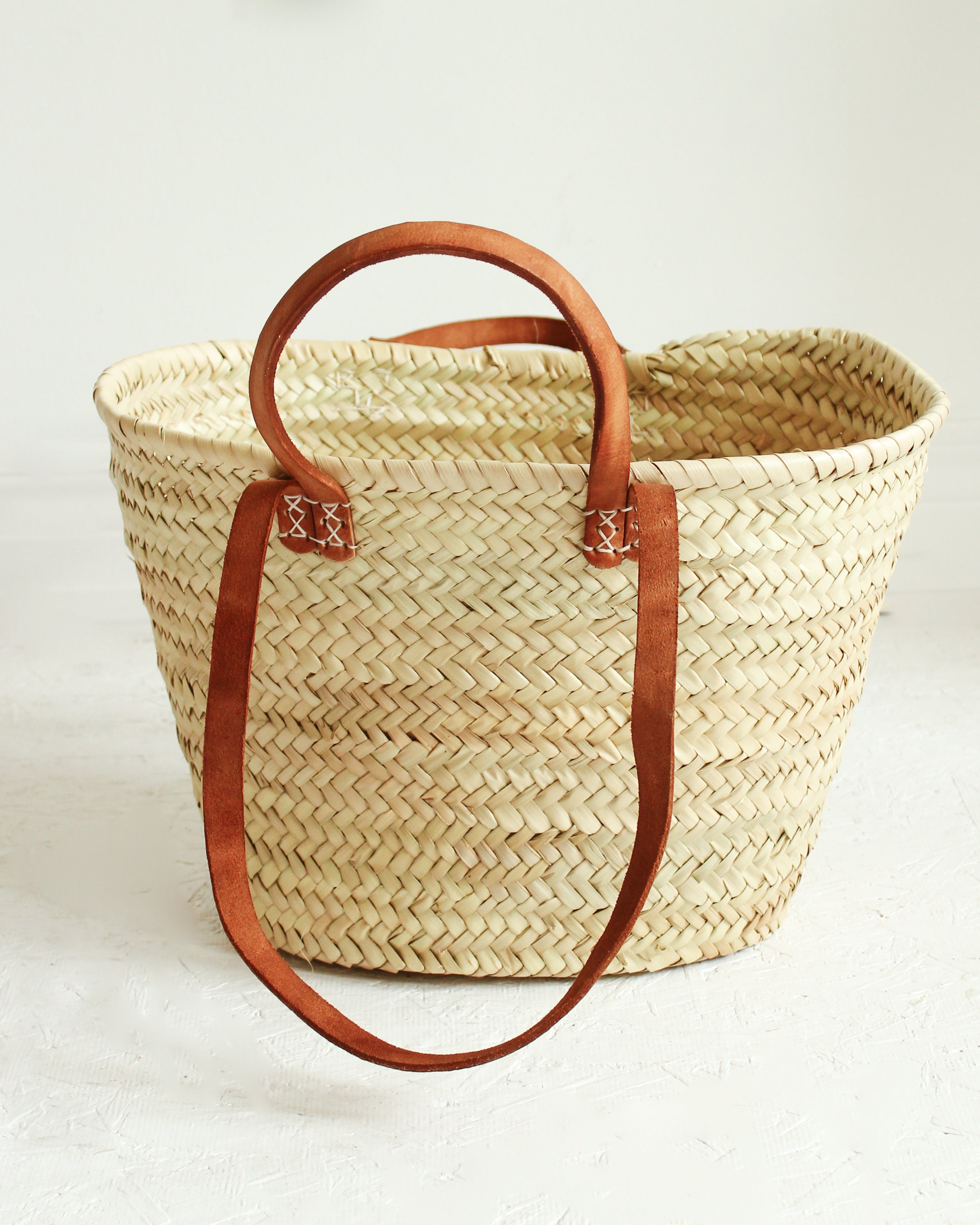 Handwoven Moroccan Palm Basket With Leather Straps – THE GERDU